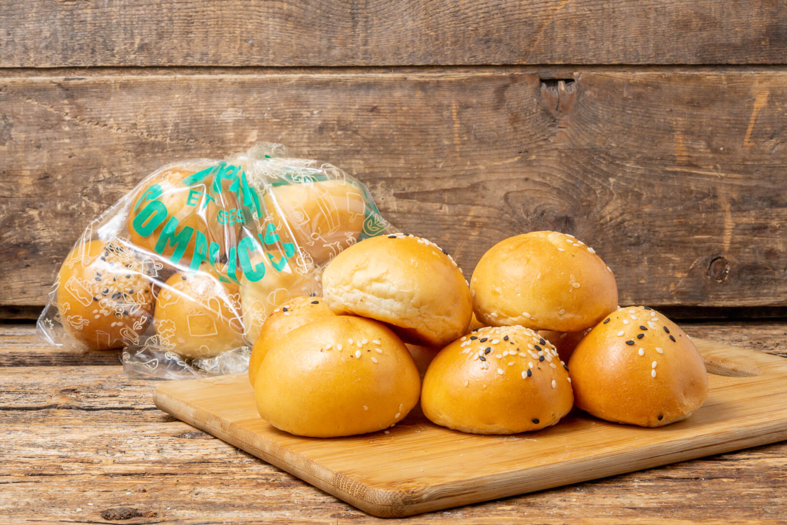 Mini Viennese Sesame Hamburger Buns (8) - Lufa Farms Marketplace