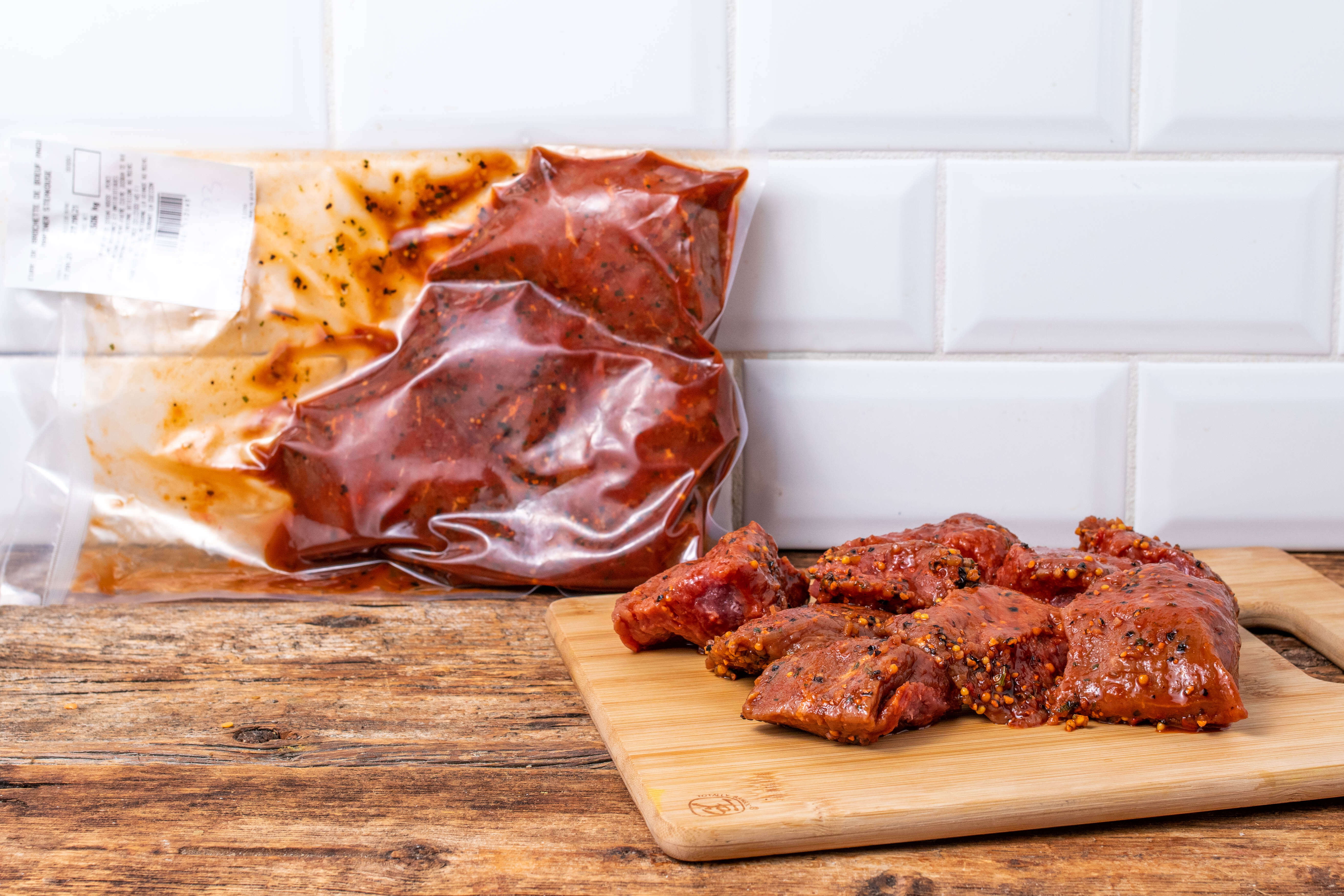 Steakhouse-Style Marinated Beef Skewer Cubes (fresh) - Lufa Farms ...