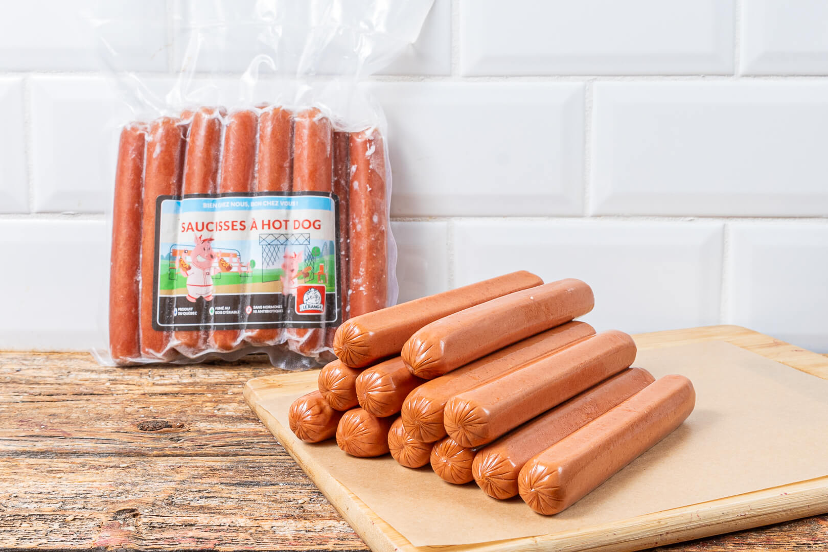 Saucisses à hot-dog (12, congelées) - Marché des Fermes Lufa