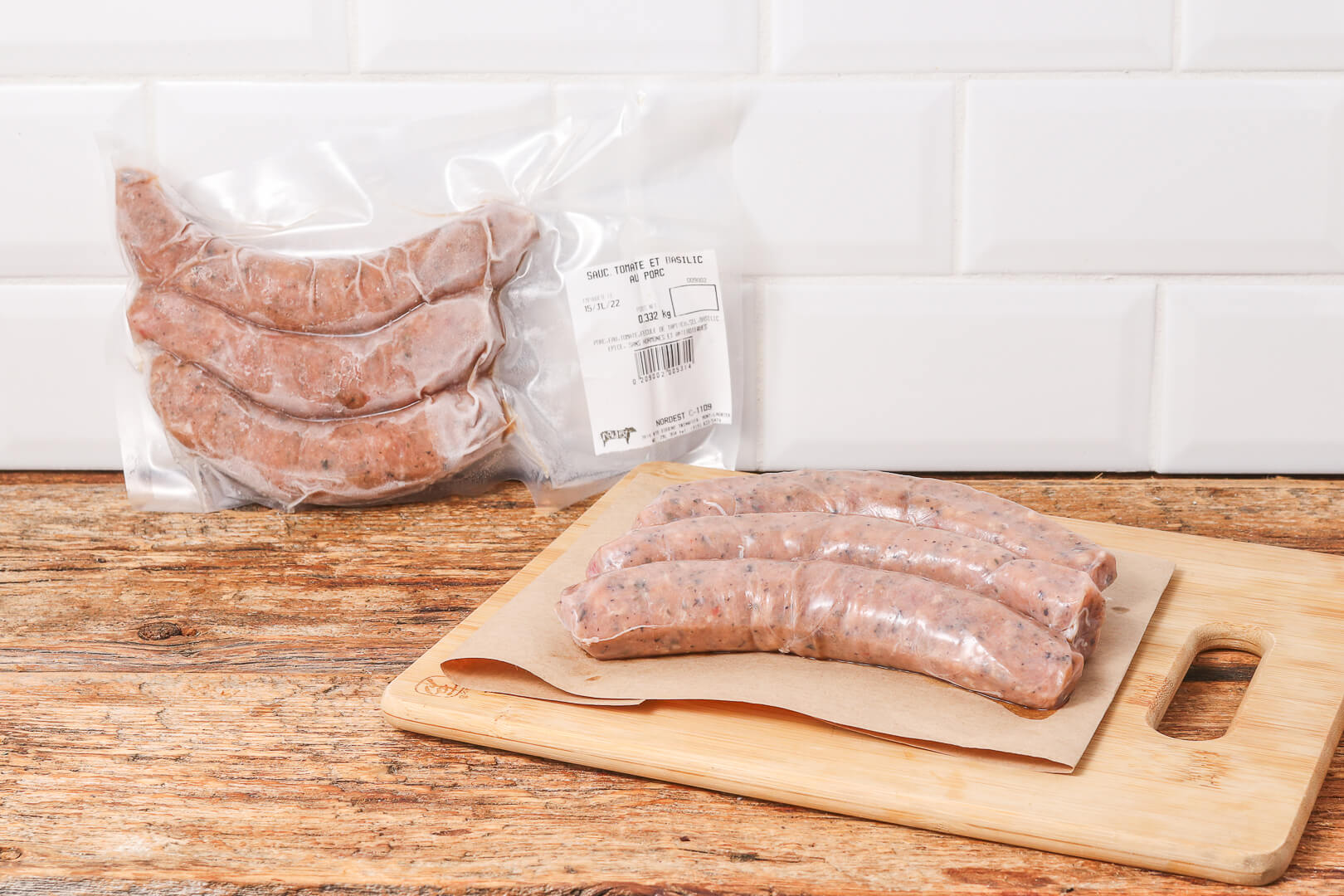Tomato & Basil Sausages (pork, frozen) - Lufa Farms Marketplace