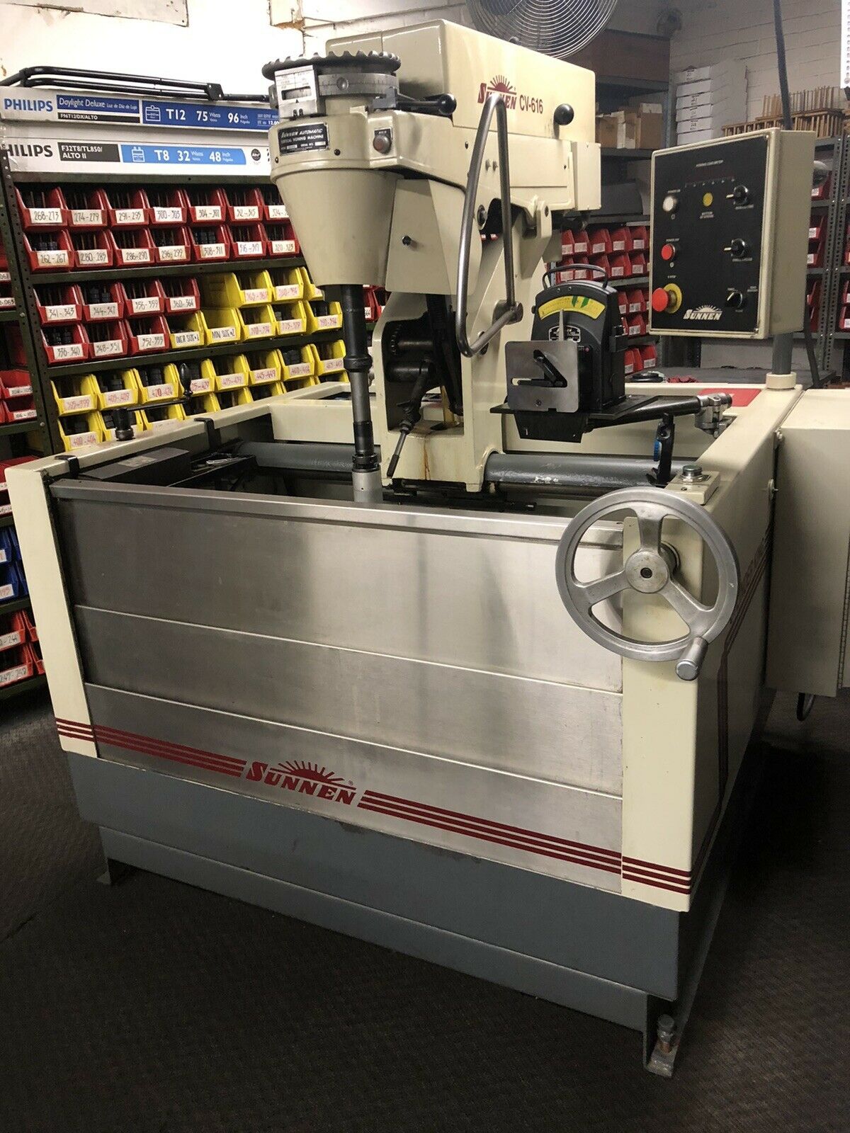 Sunnen Automatic Vertical Honing Machine Model CV-616 | Tools For Sale ...
