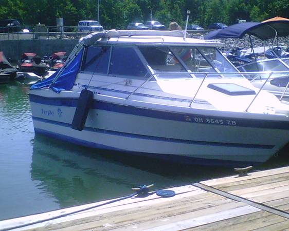 1988 Bayliner Trophy Hardtop 21.5 $5,000 | Boats For Sale | Ashtabula ...