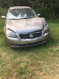 08 Nissan Altima wrecked hit in back - $1200 | Cars & Trucks For Sale ...