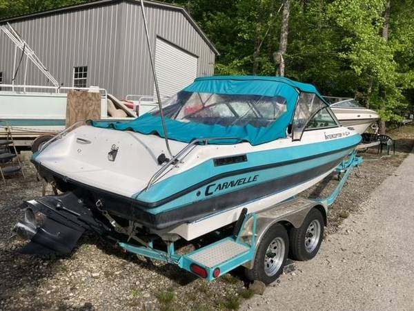 Caravelle 23 Interceptor Ski Boat Ford $6,000 | Boats For Sale ...