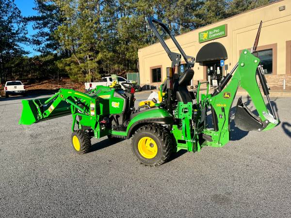 ** CHRISTMAS SPECIAL ** NEW JOHN DEERE 1025R TLB TRACTOR $26,500 ...