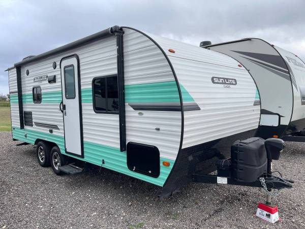 2019 Sunset Park RV Sun Lite 23WQBS Travel Trailer Camper RV $16,995 ...