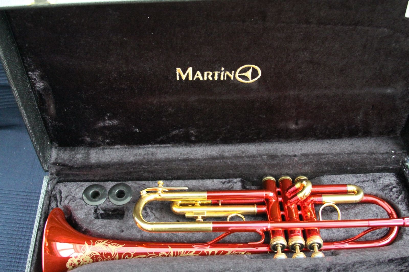 Martin Committee Trumpet T3465 Engraved Red | Musical Instruments ...