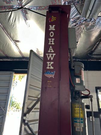 Mohawk car lift $1,800 | Auto Parts Sale | Bakersfield, CA | Shoppok