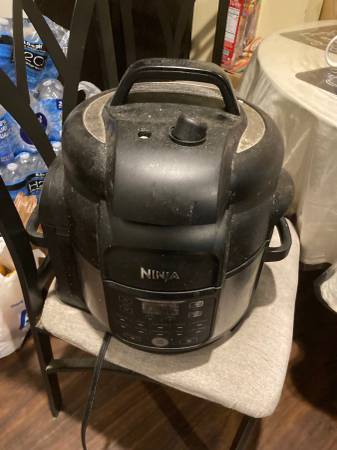 Ninja Cooking pot all in one air fryer/pressure cooker ext.- excellent ...