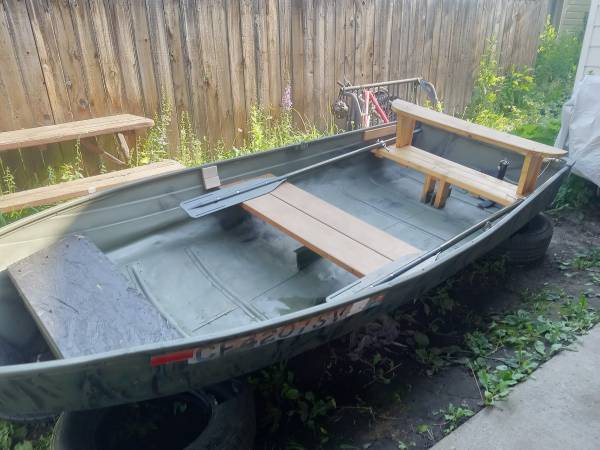 12ft aluminum boat $900 | Boats For Sale | Bozeman, MT | Shoppok