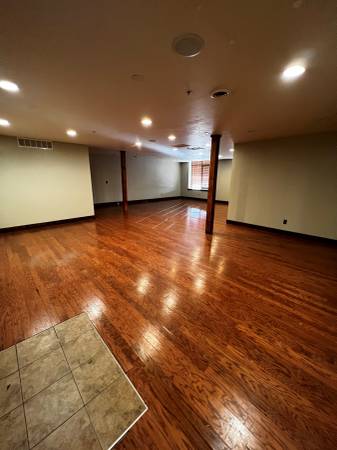Upscale Office For Lease (Main and Broadway, Belgrade) ‹ image 1 of 13 ...