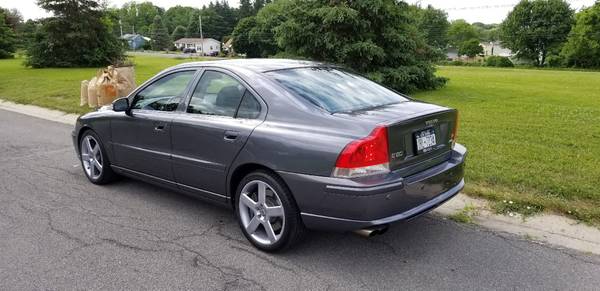 2007 Volvo S60R - AWD Turbo - meticulously maintained - $5500 (Orchard ...