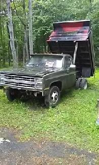 1984 Chevy k30 4x4 rollback tow truck, very nice and rare, 18' flat be ...