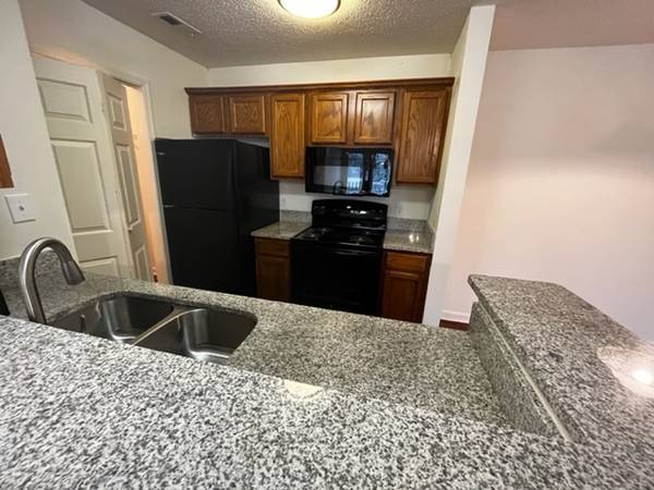 Love Where You Live Huntersville Commons 1bd,1ba 2nd fl. W/Fireplace ...