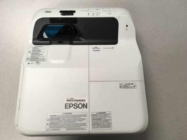 Epson PowerLite 685W WXGA 3LCD Short-Throw Presentation Projector $325 ...