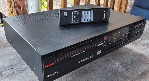 Magnavox/Phillips CDB560 Compact Disc Player $100 | Electronics For ...