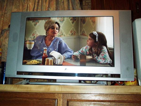 TV 23 inch Zenith Flat Space Age TELEVISION Vintage 2005 Gaming TV $65 ...