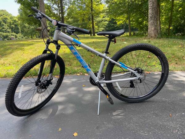 Trek Marlin mountain Bike, DISC, Small XS frame 27.5er Bicycle $620 ...