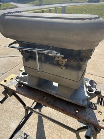 Edelbrock TR1 Breadbox Tunnel Ram Intake Manifold Chevy SBC 2-Holley ...