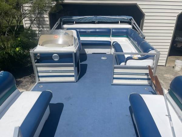 Sharp Crest II pontoon boat w/50hp $6,595 | Boats For Sale | Columbus ...