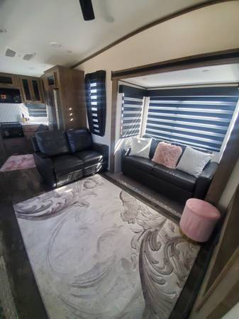 2021 42ft Sabre 5th wheel $61,000 | RV, RVs for Sale | Dallas, TX | Shoppok