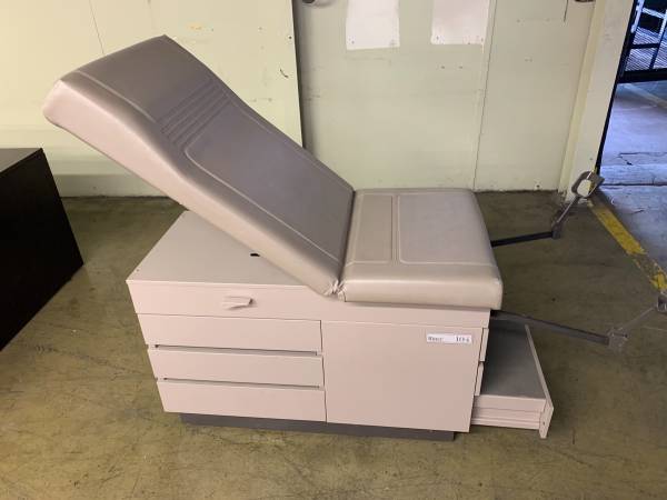 Examination Exam Gynecology OB/GYN Medical Procedure Table Ritter 104 ...