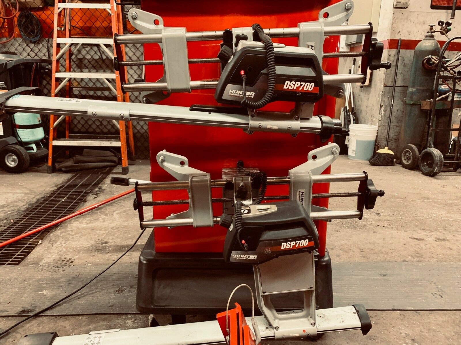 Hunter WT470 Alignment Machine With DSP700 Wireless Sensors | Tools For ...