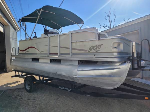 2004 Crest Sport 18ft Pontoon 75hp Yamaha $13,500 | Boats For Sale ...