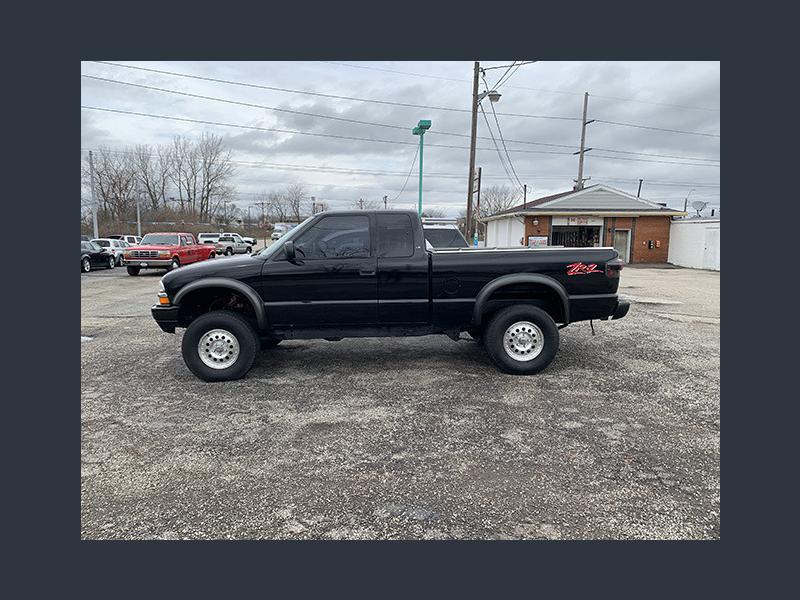 Used 2002 Chevrolet S10 Pickup 4x4 Extended Cab LS w/ ZR-2 for sale ...