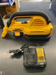 Dewalt DCV517 20V MAX* 1/2 Gallon Wet/Dry Portable Vac + 3AH Battery ...