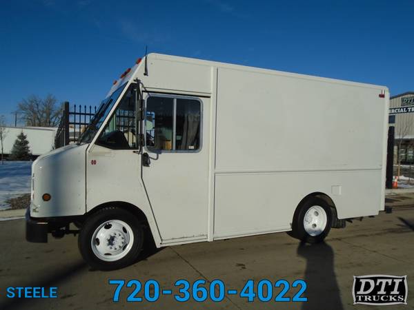 2006 Workhorse W42 12' Stepvan, Driver & Curbside Doors, Shelving Pack ...