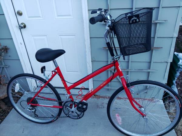 Ladies Novara Metro City Bike comfort hybrid bicycle $145 | Bikes For ...