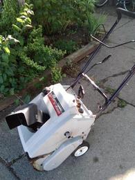 White Snow Boss 950ST 9HP 26” Snowblower $400 | Garden Items For Sale ...