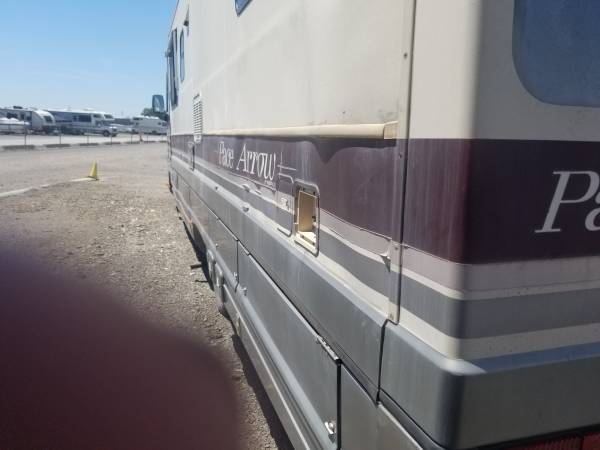 30 Foot Diesel Pusher Motorhomes For Sale - ZeRVs