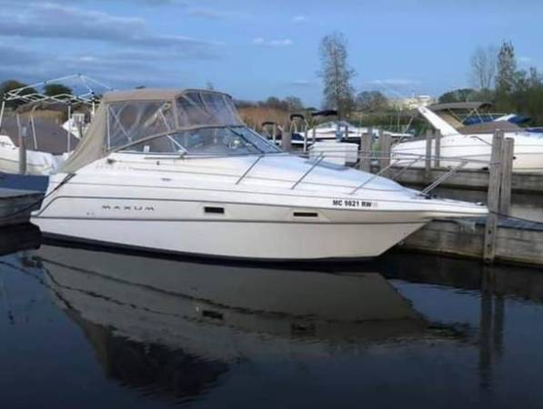 1999 MAXUM 2400 Cabin Cruiser $23,000 | Boats For Sale | Detroit, MI ...