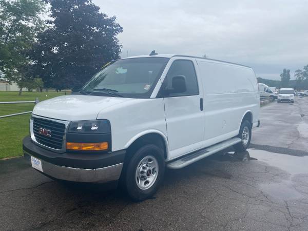 2022 GMC SAVANA G2500 CARGO VAN **LOW MILES** FINANCING AVAILABLE ...