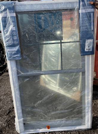 New 36x60.5 JeldWen double hung window, 3x2 grids top sash $250 ...