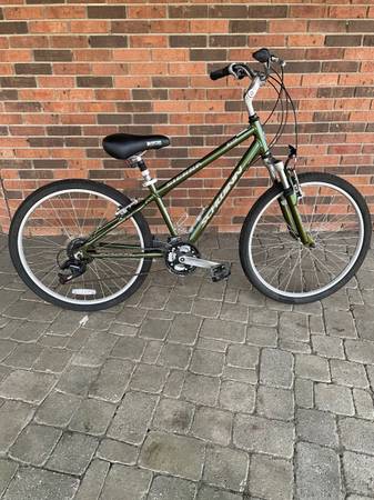 Schwinn Sierra GS Hybrid/Comfort Bike $225 | Bikes For Sale | Detroit ...