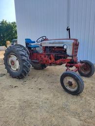 Ford 851 Powermaster gas tractor - barn find $1,850 | Garden Items For ...