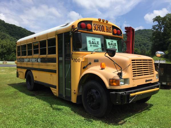 2000s International 20-Passenger School Bus - $2500 (Martin, KY) | Cars ...