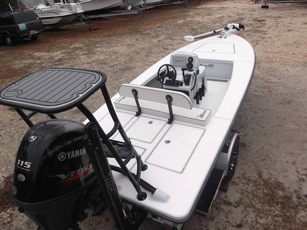 18ft Maverick Mirage HPX 2021 / Yamaha VMax 115 HP 51hrs / Amera Trail ...