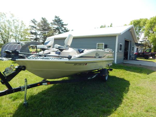 2001 LOWE 19ft DECK boat $9,000 | Boats For Sale | Fargo, ND | Shoppok