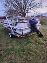 1994 Lowe Deck Boat for sale $8,000 | Boats For Sale | Dallas, TX | Shoppok