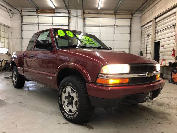 * 2000 Chevy S-10 * 4X4 * Step Side * Excellent Codition * V6 * - $7995 ...