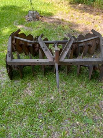 1 Point Fast Hitch Disc IH Farmall $850 | Garden Items For Sale ...