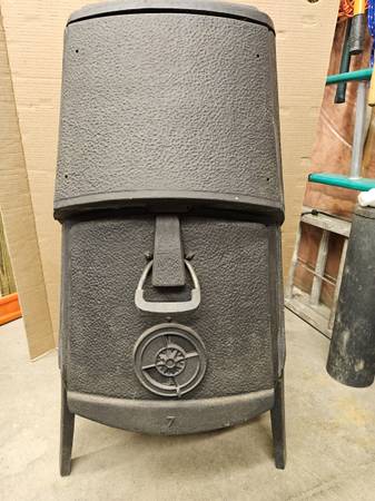 Used Jotul #4 Woodburning Stove with Accessories to install $2,500 ...
