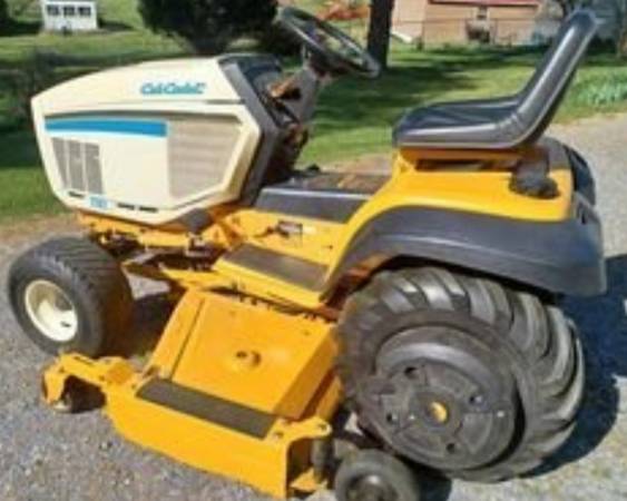 Cub Cadet 2182 Super Cub W/ 60 Mower Deck $2,000 | Garden Items For ...