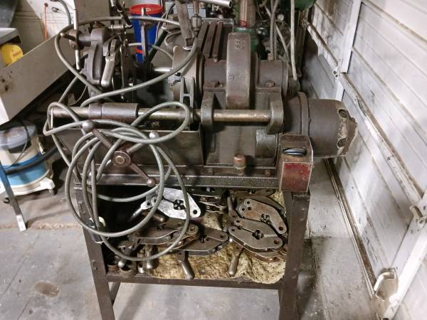 Toledo 999 Pipe Threading Machine 0606 $250 | Tools For Sale | Hartford ...