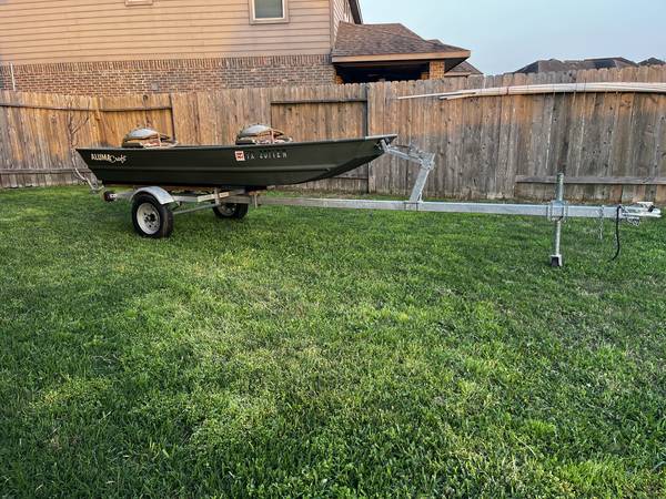 Alumacraft 12 ft Jon Boat with trailer, trolling motors, and batteries ...