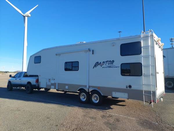 TOY HAULER 5TH WHEEL Raptor TOYHAULER GARAGE SEPARATE KEYSTONE $17,700 ...